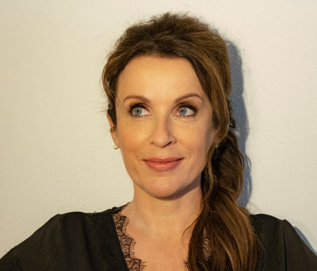 Annick Boer: van typetjes op tv naar cabaret in het theater | Foto | AD.nl