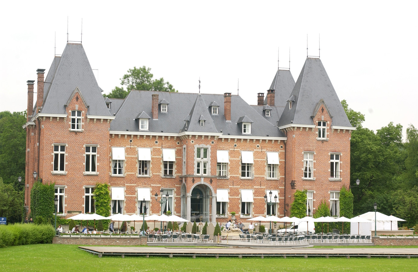 RESTOTIP. Gravenkelder: Dineren in de kelder van Kasteel Gravenhof ...