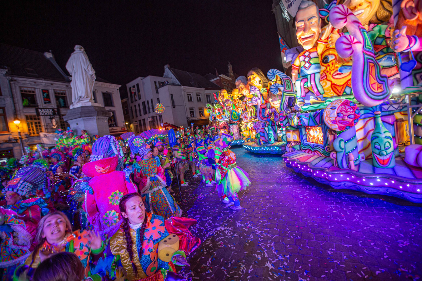 De Gebeure vieren 44ste jubileum door carnaval Halle voor vijfde jaar ...