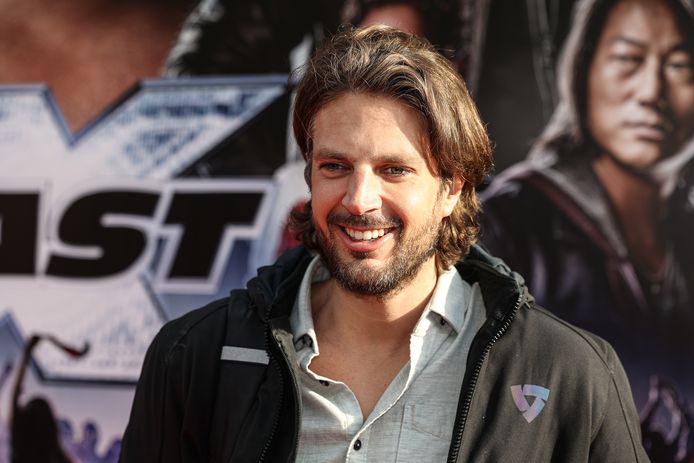 Nieuwe spelshow van Renze Klamer verliest kijkers | Show | AD.nl