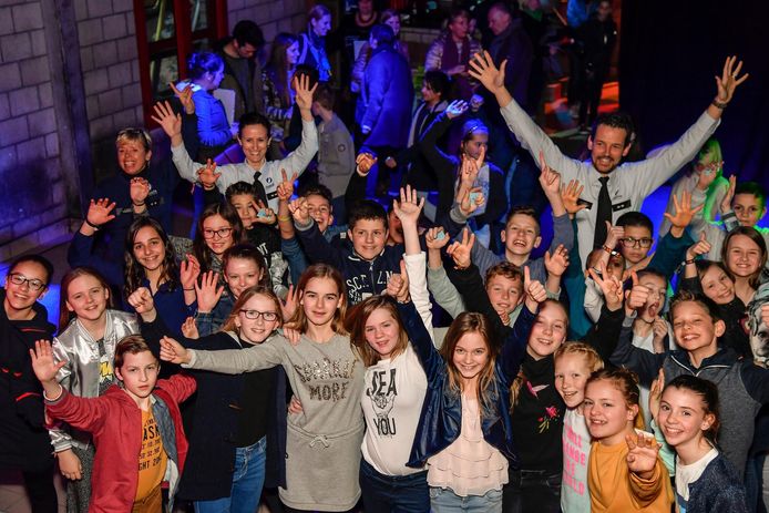Kinderen genieten van MEGA-fuif in Zenith | Dendermonde | hln.be
