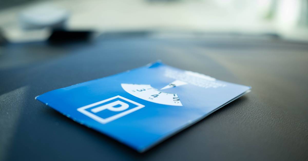 Verkeerde parkeerschijf gebruiken kan je 58 euro kosten: zo parkeer je ...