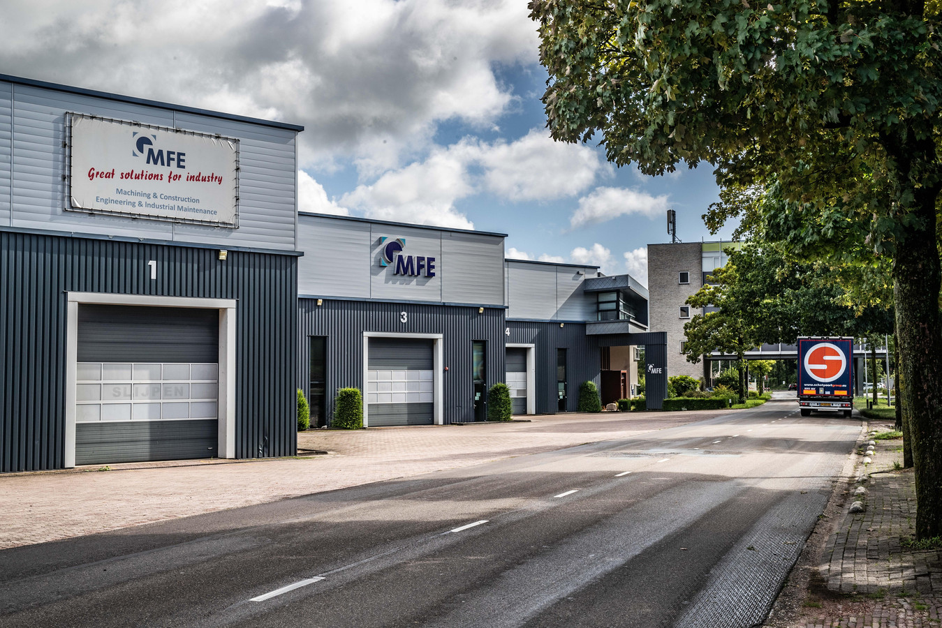 Hoe de sluiting van deze fabriek een dorpje in z'n greep houdt: ‘Het is ...