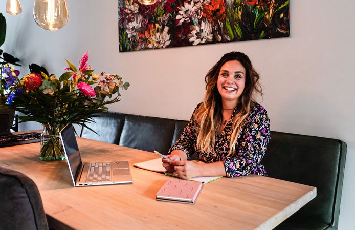 Debby begint eigen bedrijf als loopbaancoach: ‘Niet een gesprek met een ...