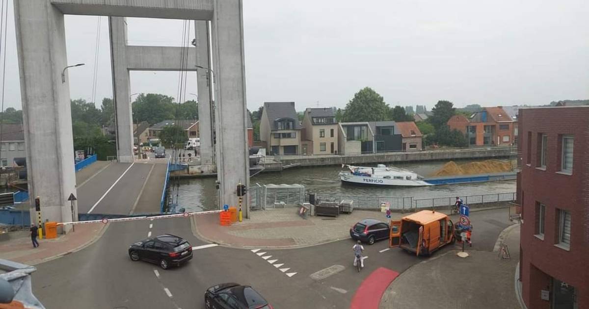 Schip ramt brug met enorme kracht: “Herstel zal maanden duren ...