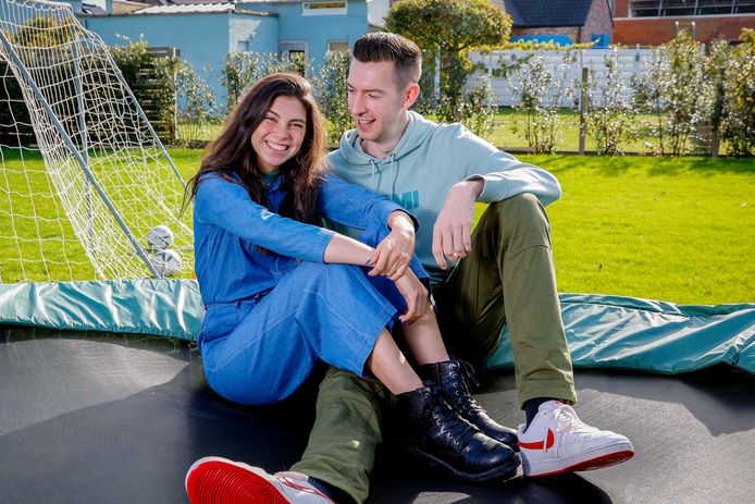 INTERVIEW. Na 1 miljard views scoren Céline en Michiel (CeMi) nu ook in bioscoop. “Mama vloekte ...