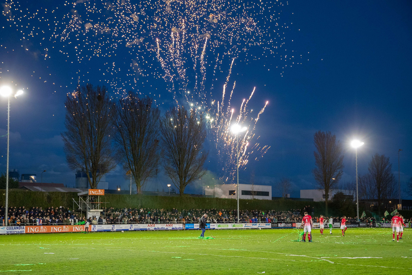 Amateurvoetbalweekend staat bol van incidenten: racisme, speler knock ...