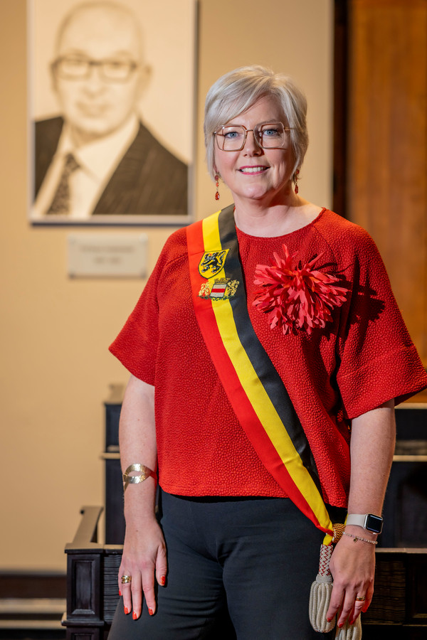 INTERVIEW. Leen Dierick, de eerste vrouwelijke burgemeester van ...