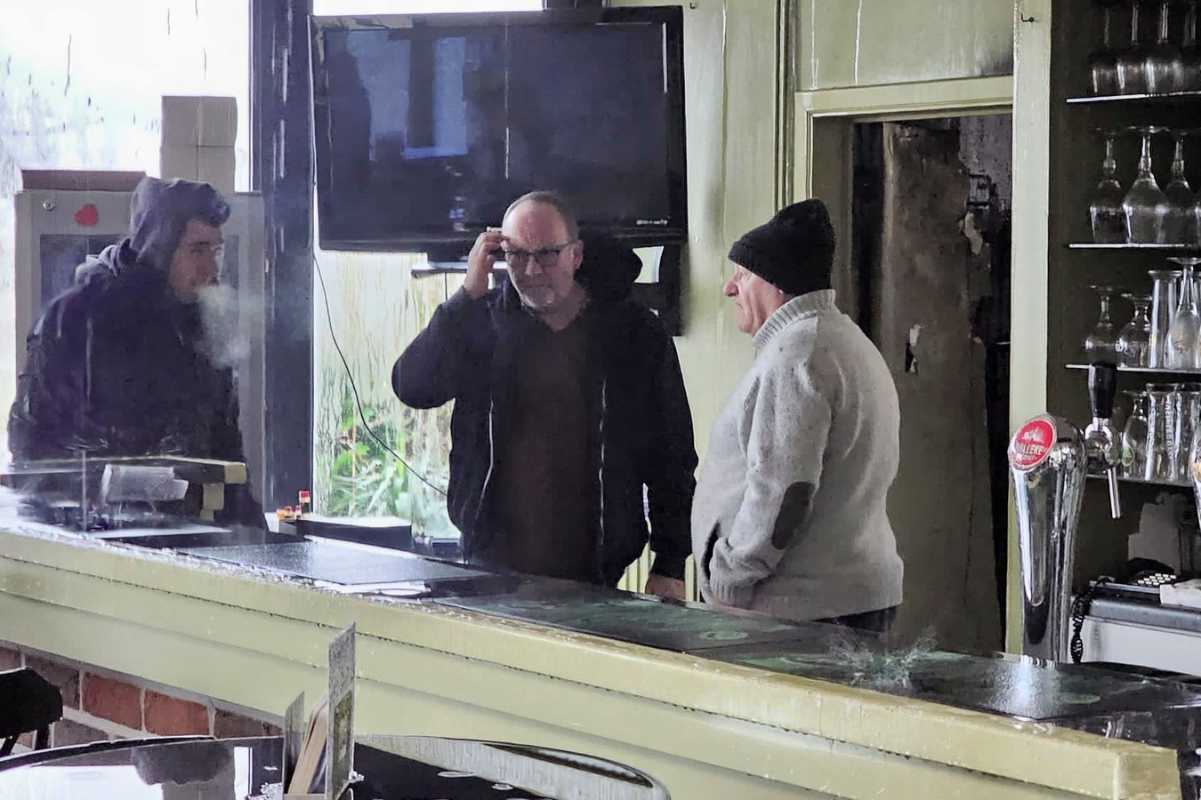 Zware brand vernielt café ‘De Waterlander’ in Bornem: “Je zaak na 23 ...