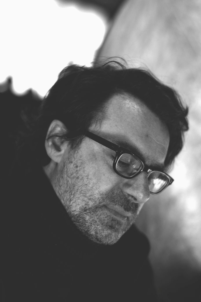 Dirk Elst in Huis van de Dichter: een schrijver die ooit dakloos was ...