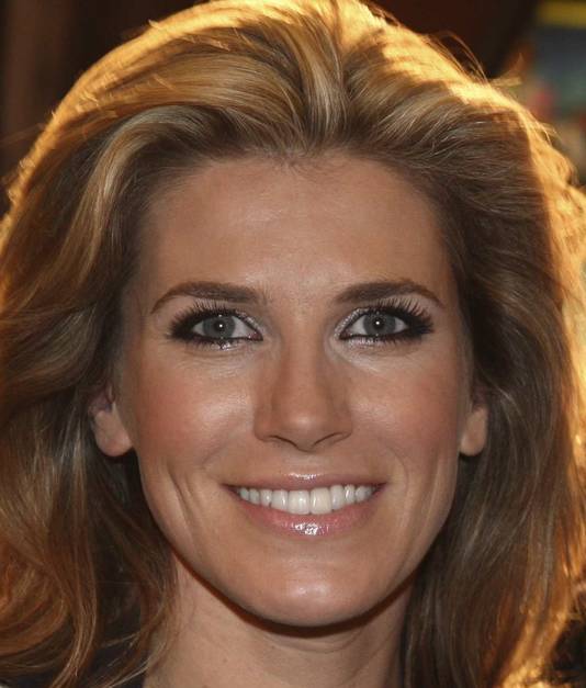 Daniëlle Oerlemans onder vuur na vitamine-infuus | Show | AD.nl