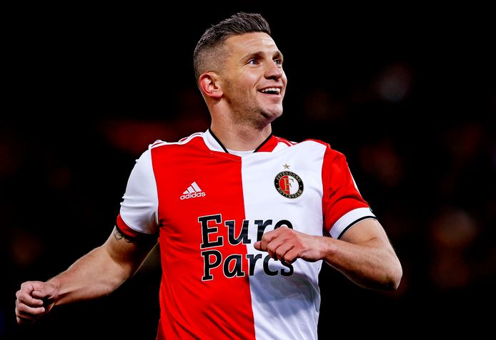 Bryan Linssen steelt ook na de wedstrijd de show bij Feyenoord: ‘Kap ...