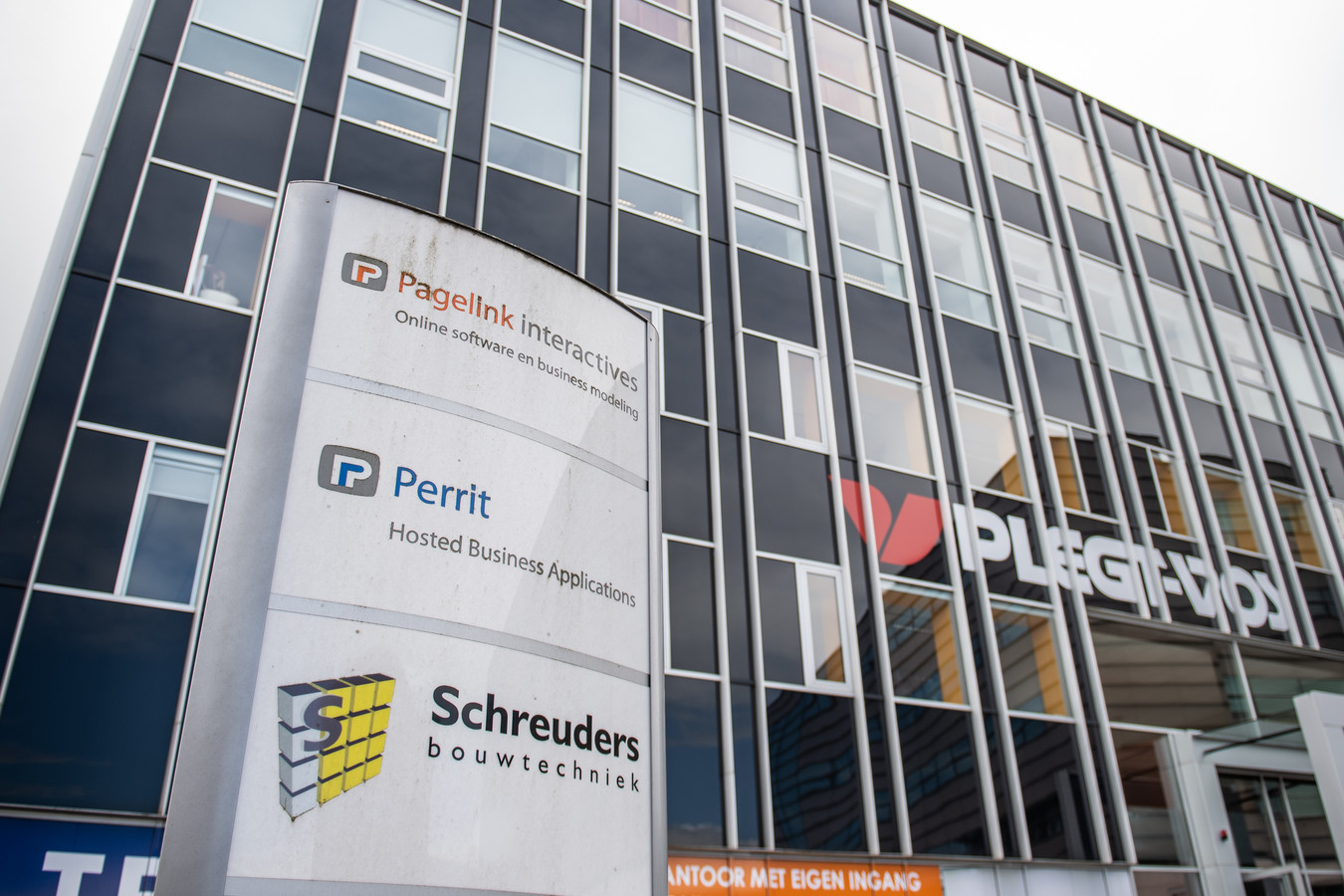 Perrit voor één euro verkocht: schade overheid 1,5 miljoen | Foto | AD.nl