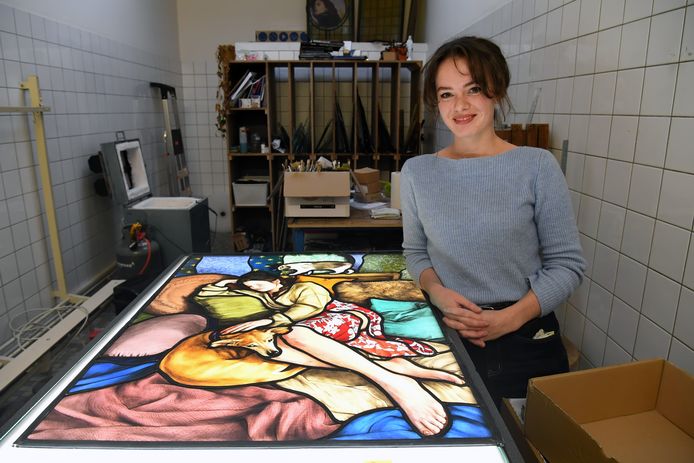Ellen van Dijk met haar glas-in-lood in Sterren op het Doek ...