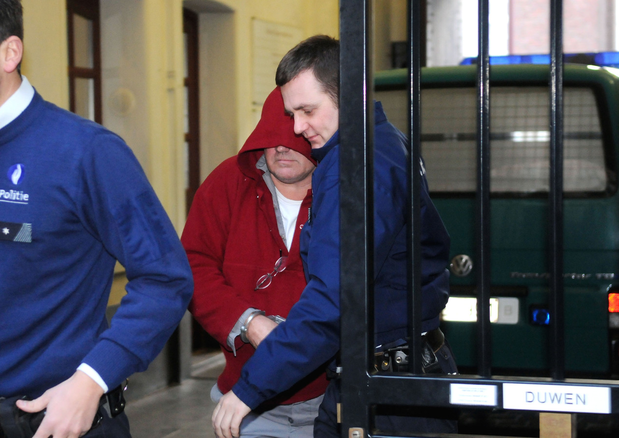 Verdachte van moord op Samira (27) al drie jaar spoorloos: “Van aardbol ...