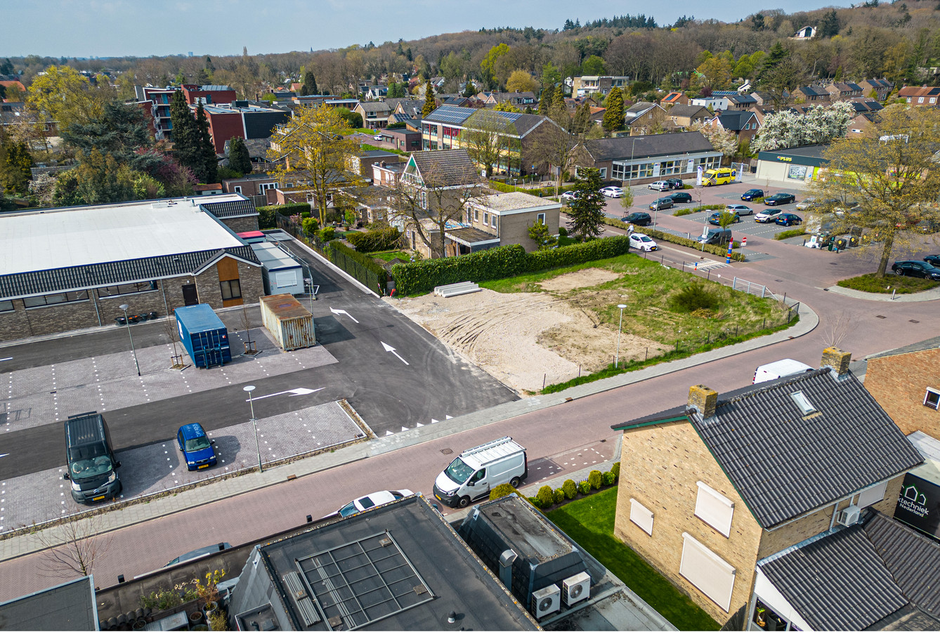 ‘Liever woningen voor jongeren dan een parkeerterrein bij de supermarkt ... ‘Liever woningen voor jongeren dan een parkeerterrein bij de supermarkt ...