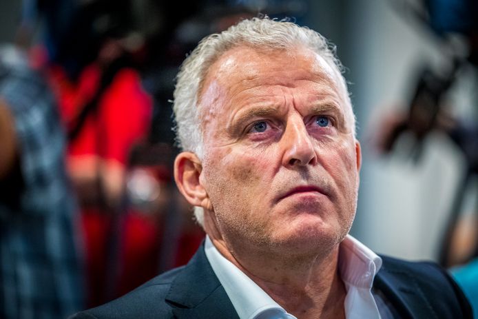 Peter R. de Vries staat op dodenlijst voortvluchtige topgangster ...