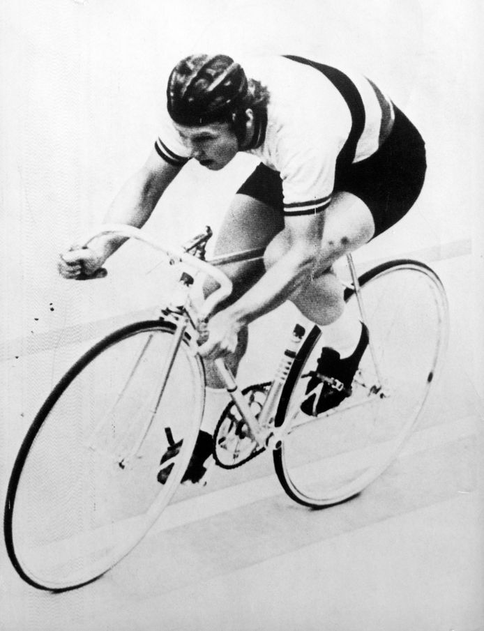 KOERS huldigt Yvonne Reynders, pionier van het vrouwenwielrennen, met ...