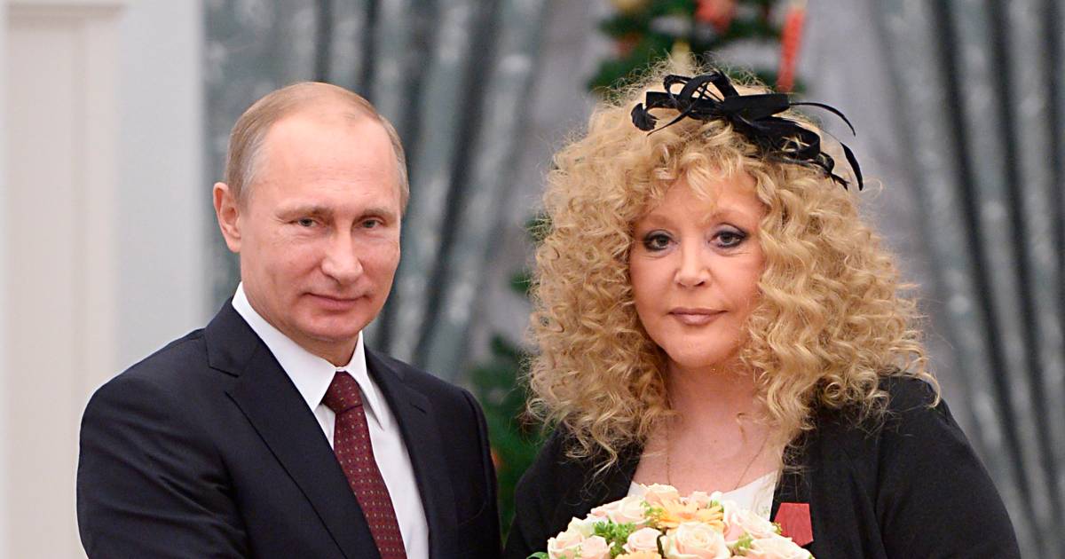 Alla Pougatcheva, superstar russe, dénonce le conflit en Ukraine “pour ...