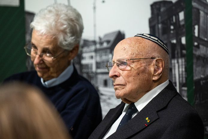 Arnhemse oorlogsveteraan Max Wolff aanwezig bij herdenking Normandië ...