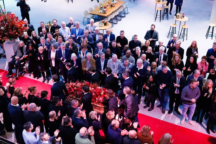 Een laatste groet aan Wim van der Leegte: ‘Afscheid dat hij verdient ...