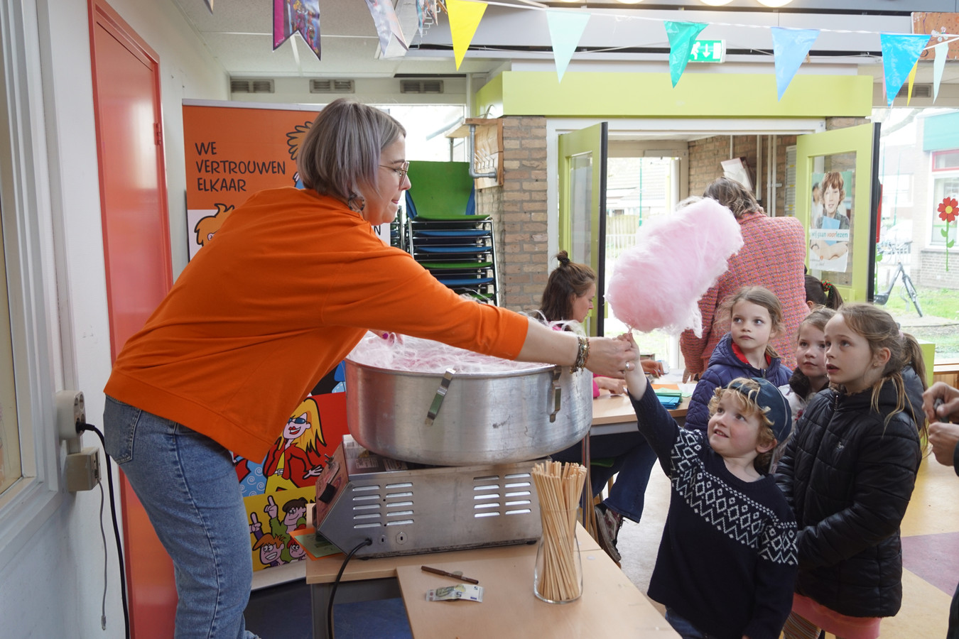 Leerlingen Bavinckschool zamelen geld in voor glijbaan van eerste ...