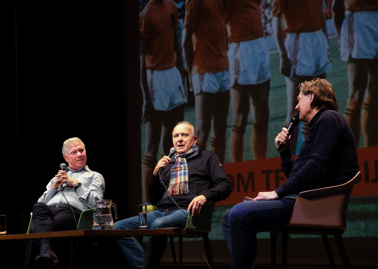Oranje-duo blikt terug op 1974: ‘Ik had liever één WK minder gespeeld ...