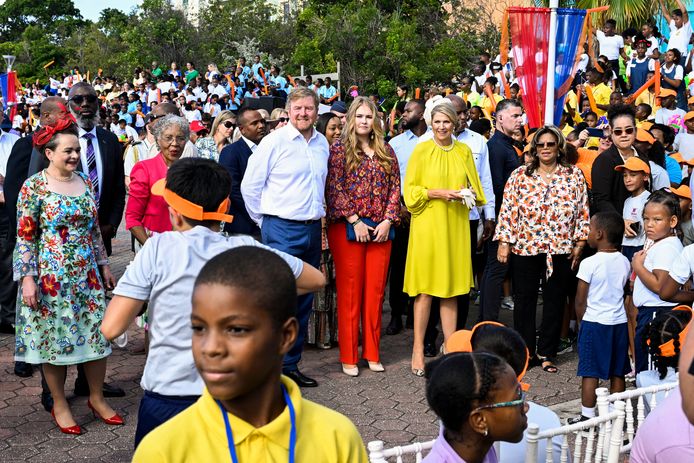 Chaotisch bezoek aan Curaçao begint liefdevol voor Oranjes op hun 21ste ...