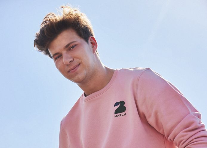 Berre (21), de zanger waar elk tienermeisje nu van droomt. “Ik wil ooit ...