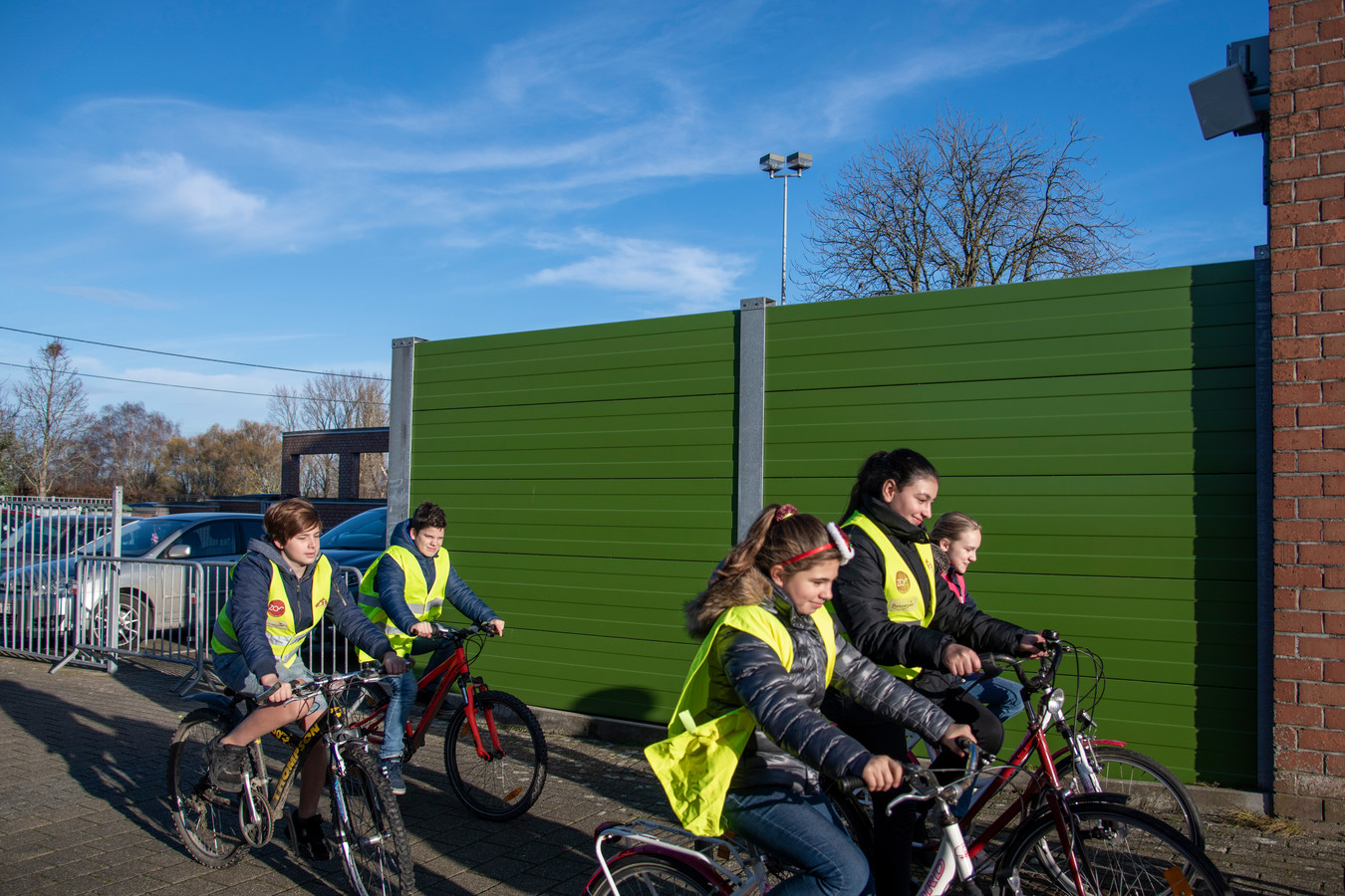 Stadsbestuur wil meer dan 1.400 extra schoolkinderen op de fiets ...