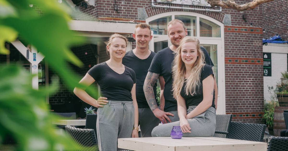 Twee jonge stellen dopen café Linq om tot Ons Thuis: ‘We hebben elkaar ...
