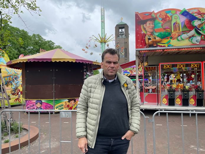 Kermisexploitanten Emmeloord dupe van onrust: ‘Met vuurwerk en stenen ...