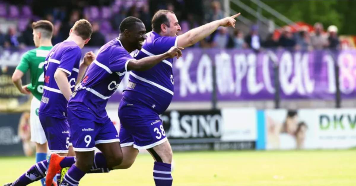 De voetbalgekke Salar Azimi: hoe hij als voorzitter inviel bij zijn ...