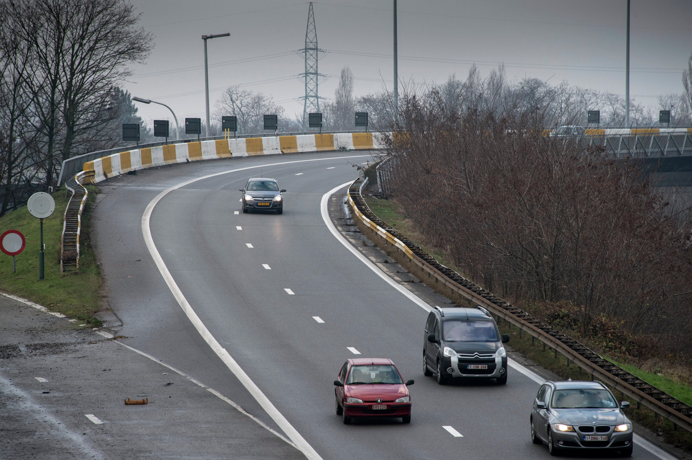 25 minuten aanschuiven op de E19 richting Brussel vanaf Zemst door een ...
