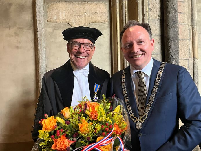 Hoge onderscheiding voor professor Borel Rinkes bij afscheid na ...