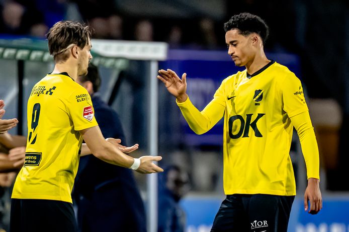 Weifelende Van Gastel gooit NAC andermaal op de schop om play-offs veilig te stellen | NAC ...