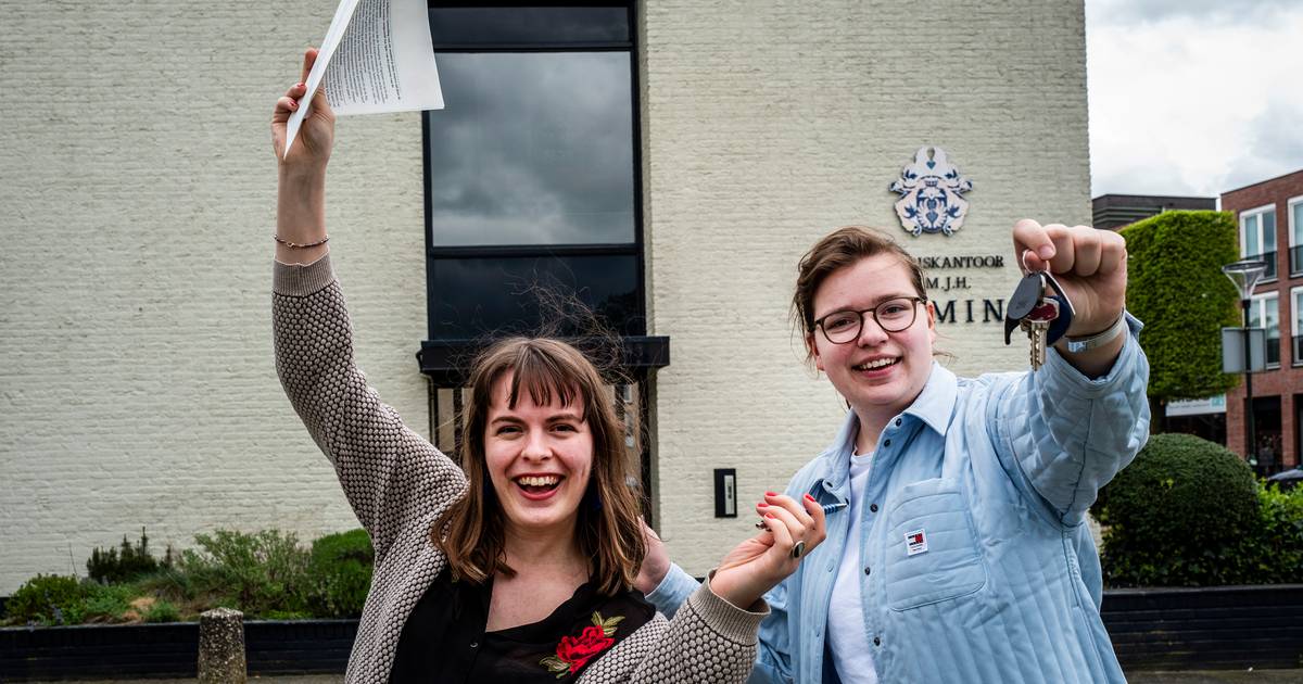 Dit moet je weten als je een bezoekje brengt aan de notaris: ‘Kijk of de schutting wel goed ...