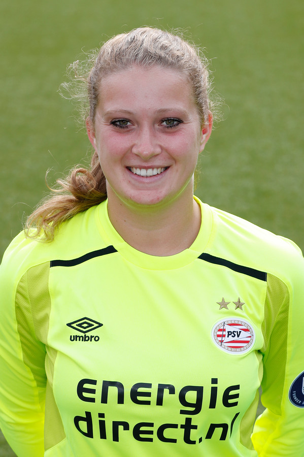 Keepster Kelly Steen langer bij PSV | Foto | ed.nl