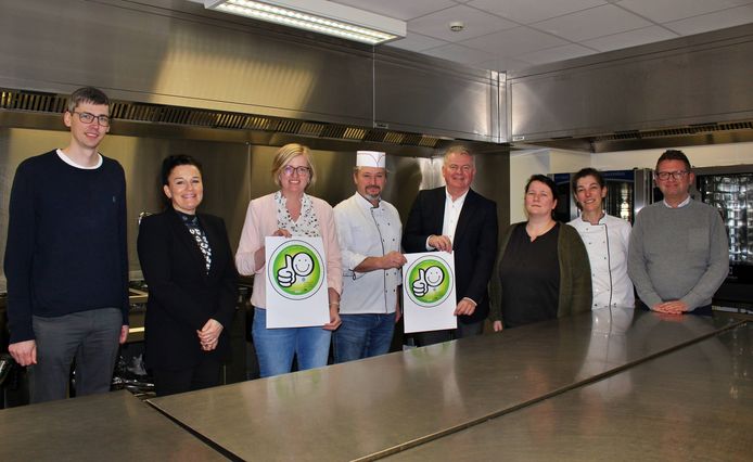 Keuken van WZC Riethove behaalt Smiley van FAVV | Oudenburg | hln.be