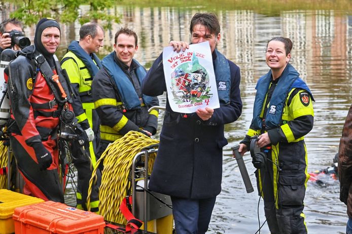 Nieuwe uitrusting voor de brandweer | Breda | bndestem.nl