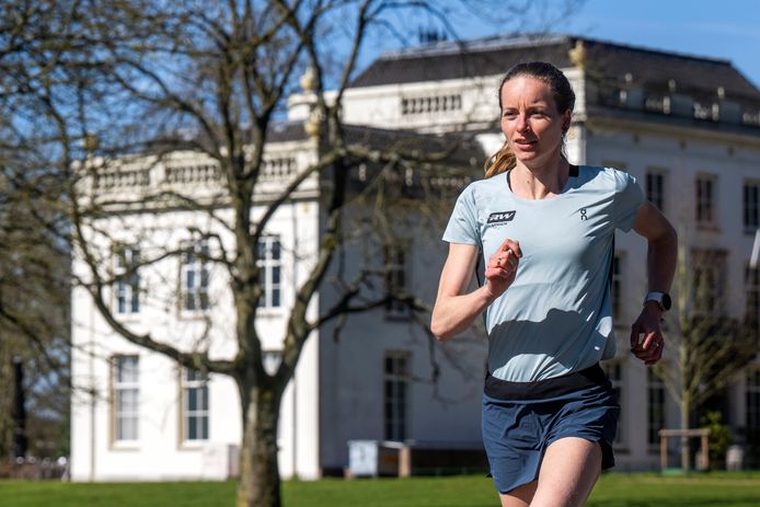 Favoriete Anne Luijten loopt NK marathon in Rotterdam met zieke vader ...