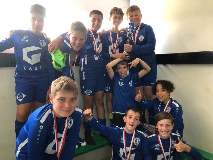 U12 KOVC Sterrebeek sluit seizoen opnieuw af met tornooiwinst | Zaventem | hln.be