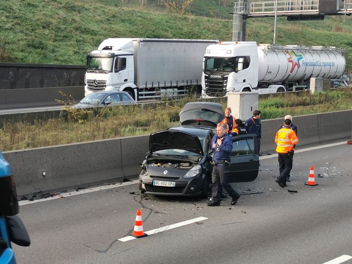 Course-poursuite et chasse à l'homme à Anvers: des images montrent le suspect poursuivi par la ...