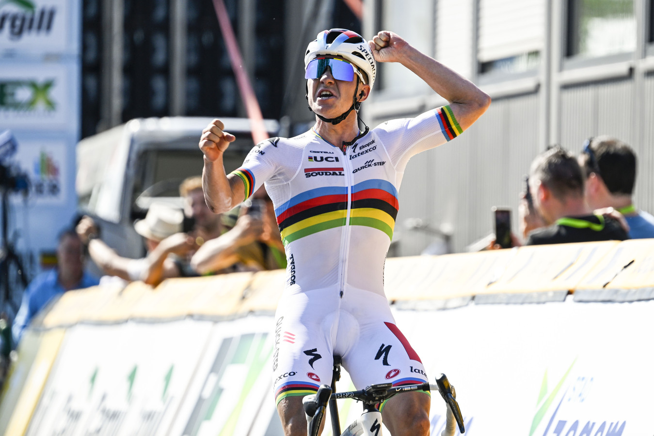 Remco Evenepoel wint Belgisch kampioenschap, Peter Sagan loopt negende ... Remco Evenepoel wint Belgisch kampioenschap, Peter Sagan loopt negende ...