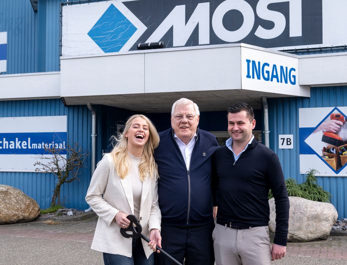 Topondernemer Hennie van der Most (73) geeft stokje van bedrijf over ...