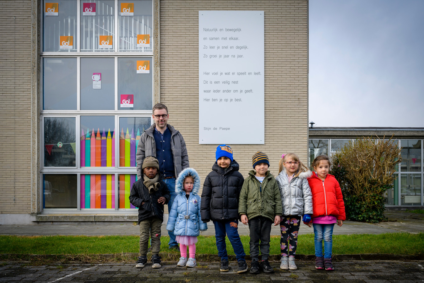 Gedicht van ‘modern rederijker’ Stijn De Paepe prijkt aan gevel De ...