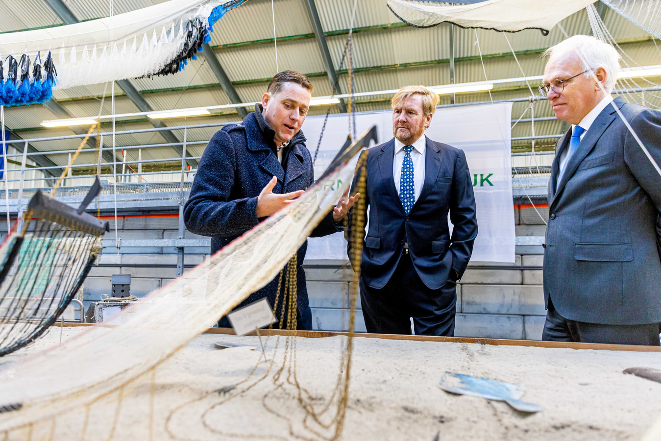 Koning bezoekt vissers in Stellendam: ‘Hij is oprecht geïnteresseerd ...