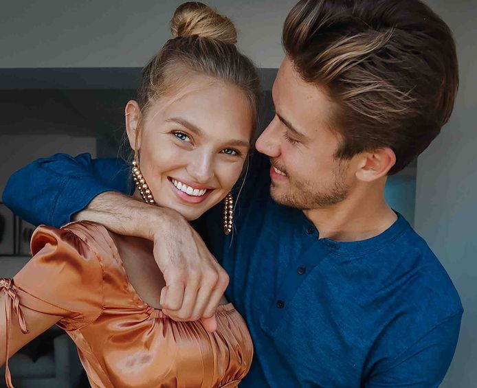 Romee Strijd na tien jaar nog smoorverliefd op Laurens: ‘Dit verandert ...