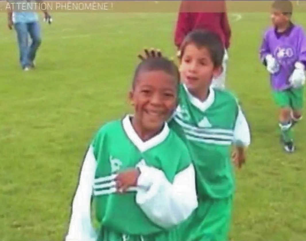 Op bezoek in Bondy, de Parijse roots van WK-superster Kylian Mbappé ...