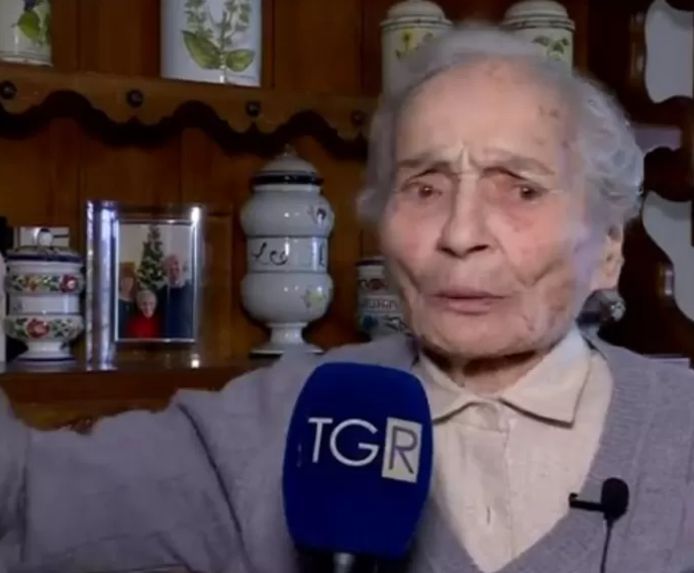 Une Italienne de 103 ans surprise au volant en pleine nuit sans permis ...